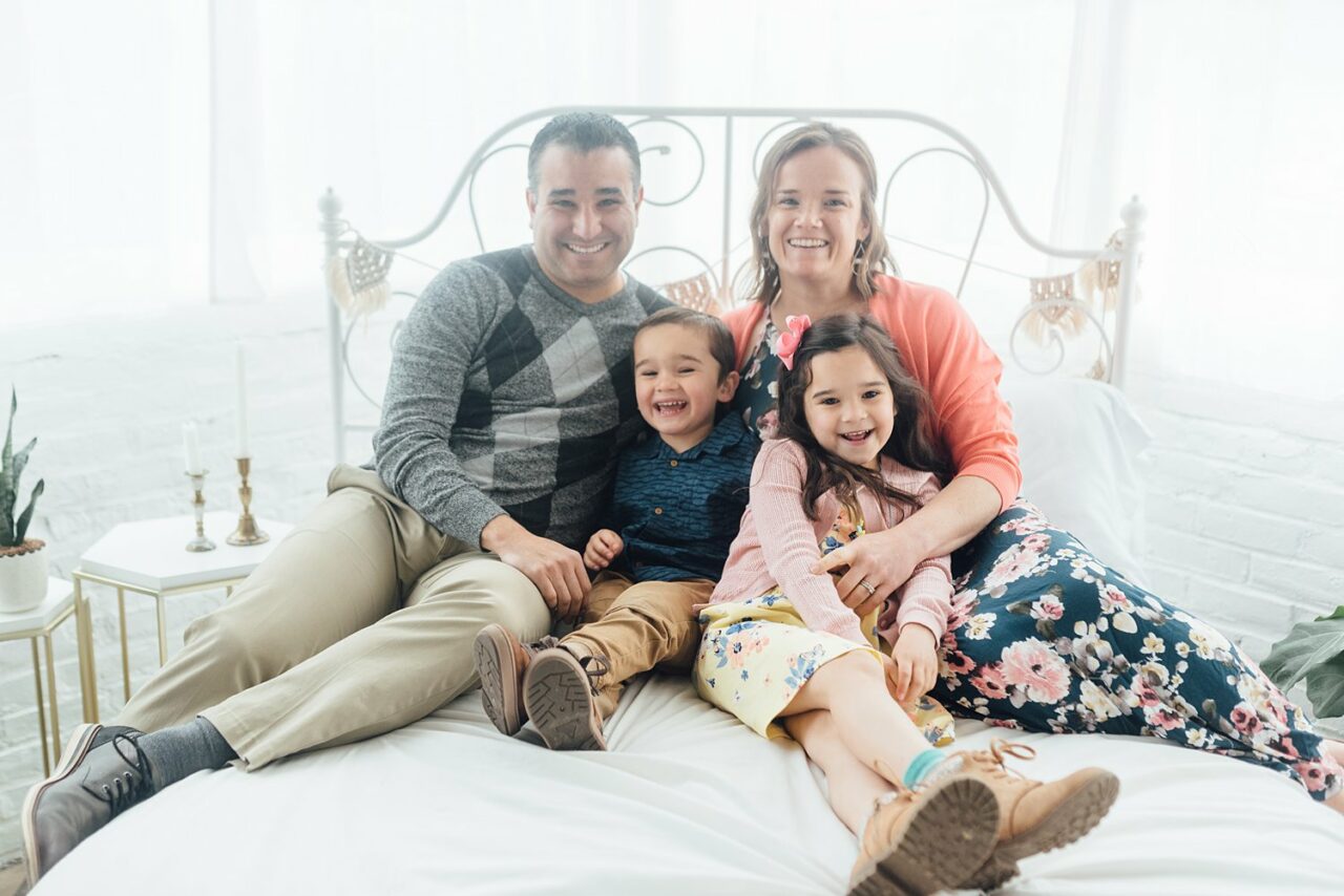 Easter Mini-Sessions | Alison Dunn Photography